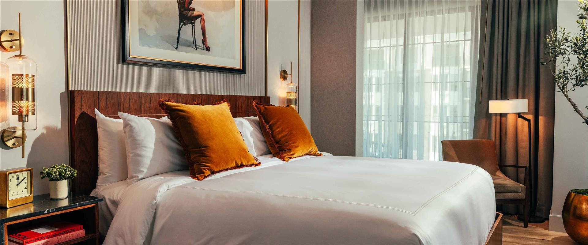 Rooms & Suites | The Global Ambassador Phoenix